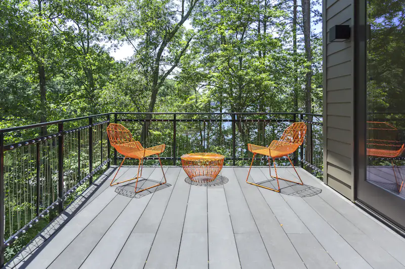 Take it Outside With These 11 Spring-Friendly Deck Spaces - Dwell