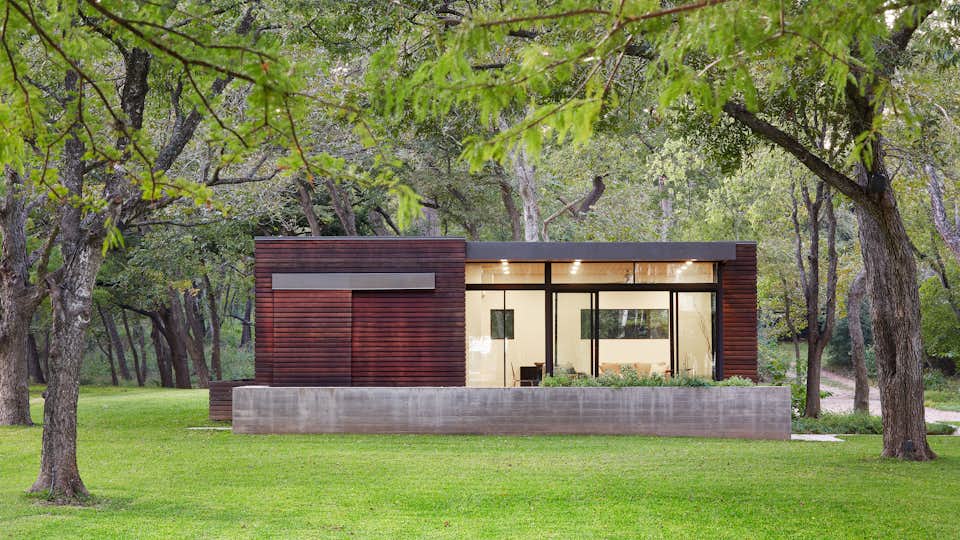 Lake Austin Cabin (16 Photos) - Dwell