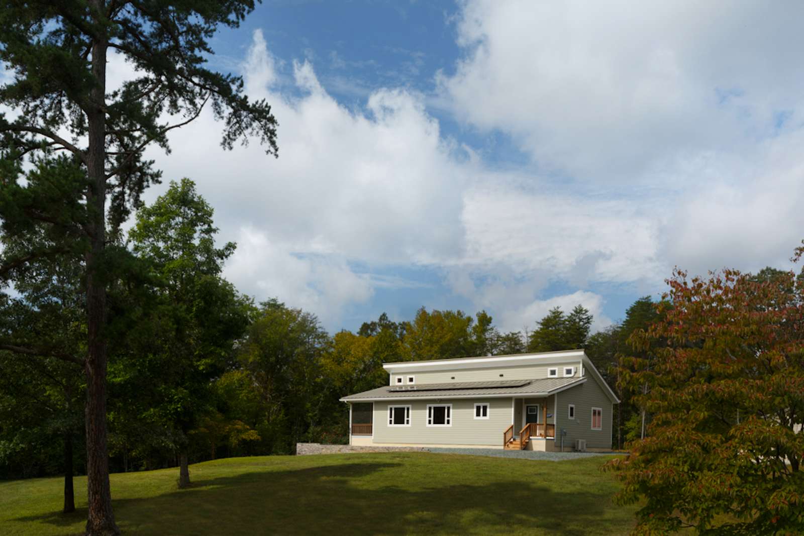 Net-Zero Prefab Home (15 Photos) - Dwell