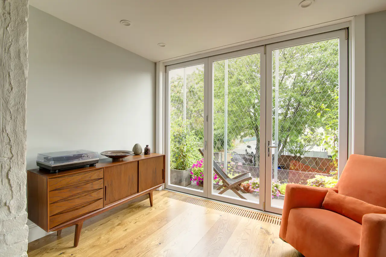 Hamilton Park Row House (11 Photos) - Dwell