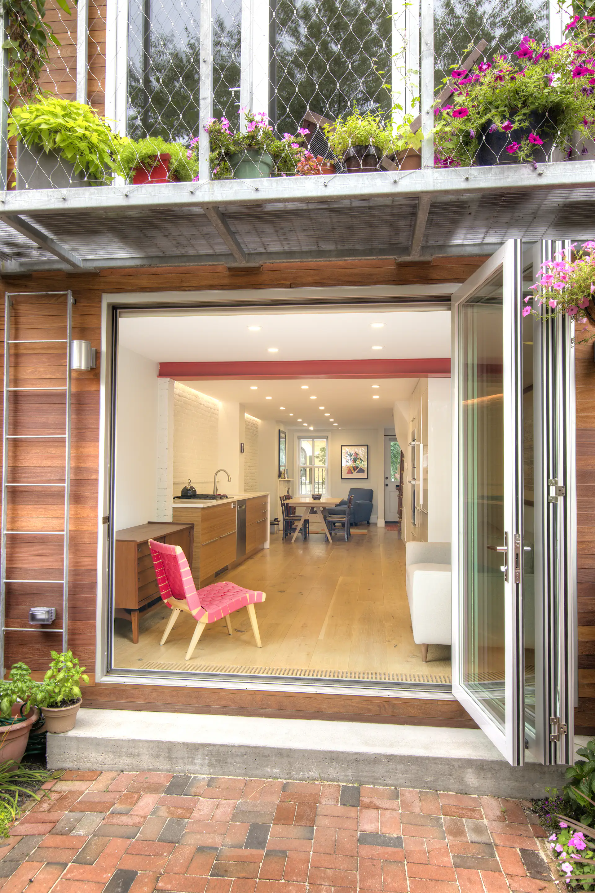 Hamilton Park Row House (11 Photos) - Dwell