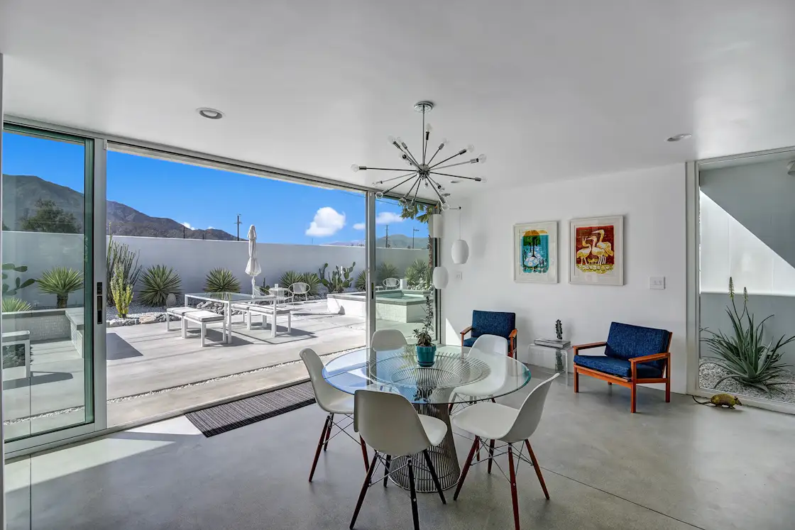 What Are Alexander Homes, and Why Are They Still So Beloved? - Dwell