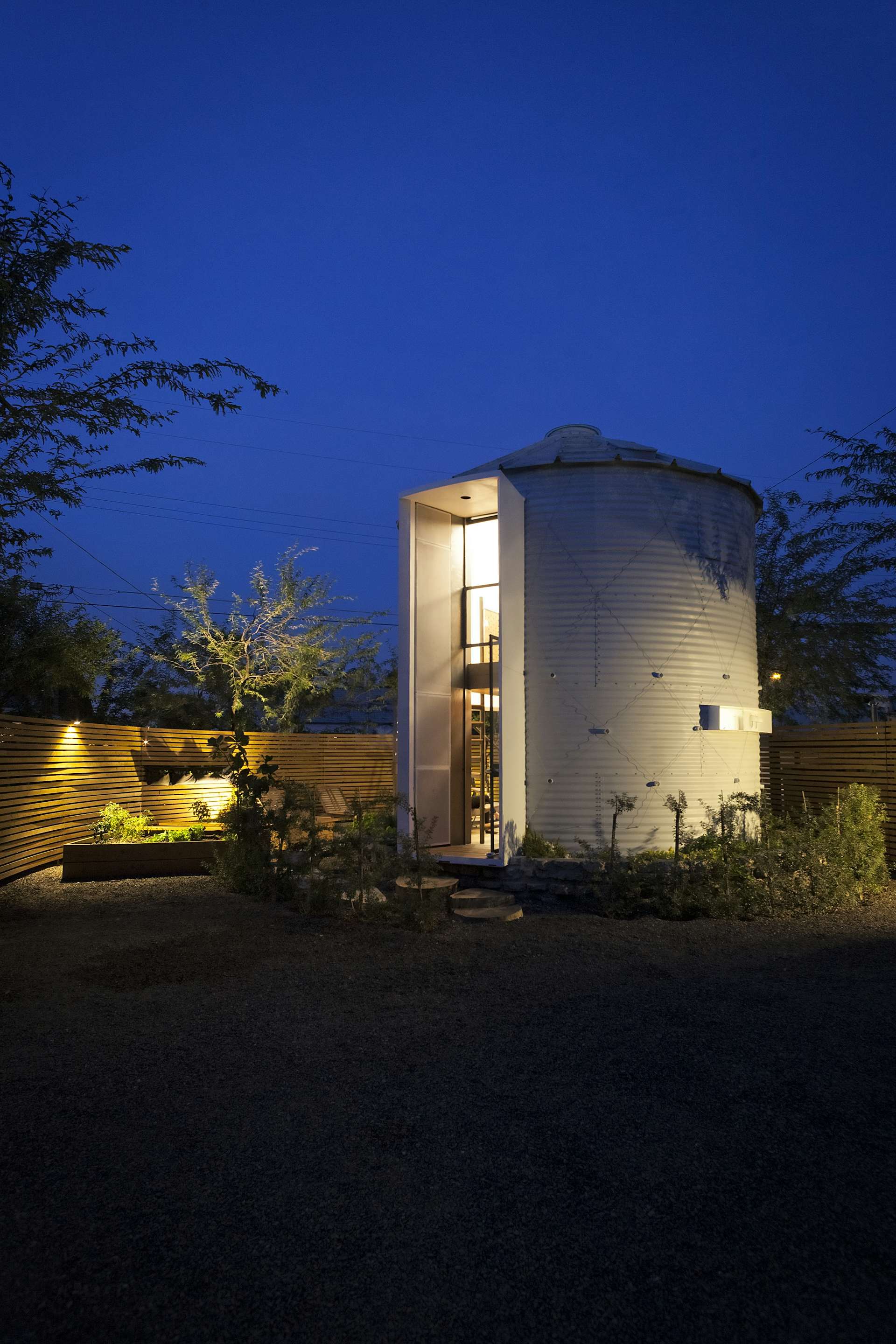 An Old Grain Silo Makes an Enchanting Tiny Home in Phoenix - Dwell