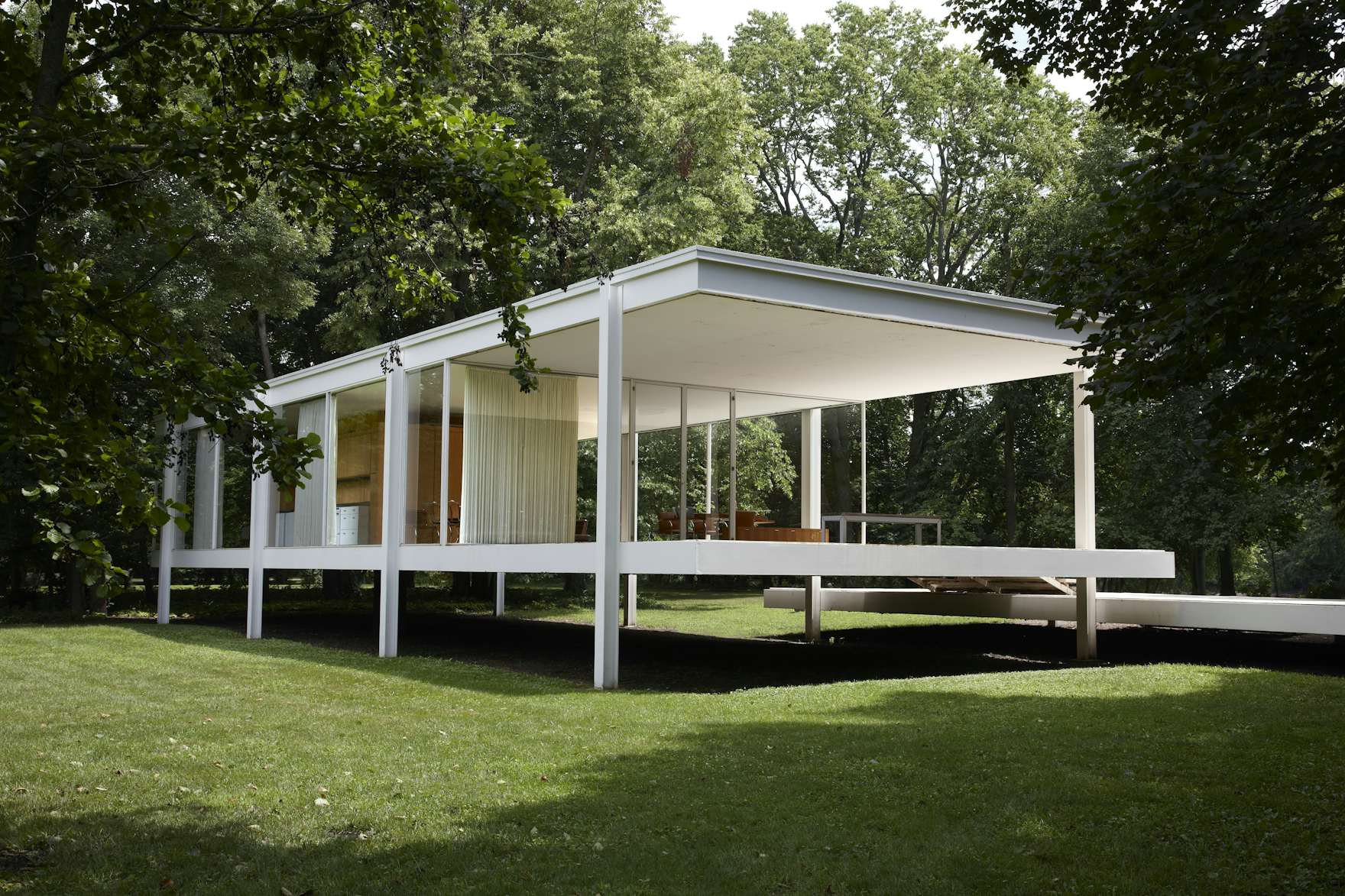 Photo 5 of 9 in Floods Threaten the Farnsworth House Every Year—Now, a ...