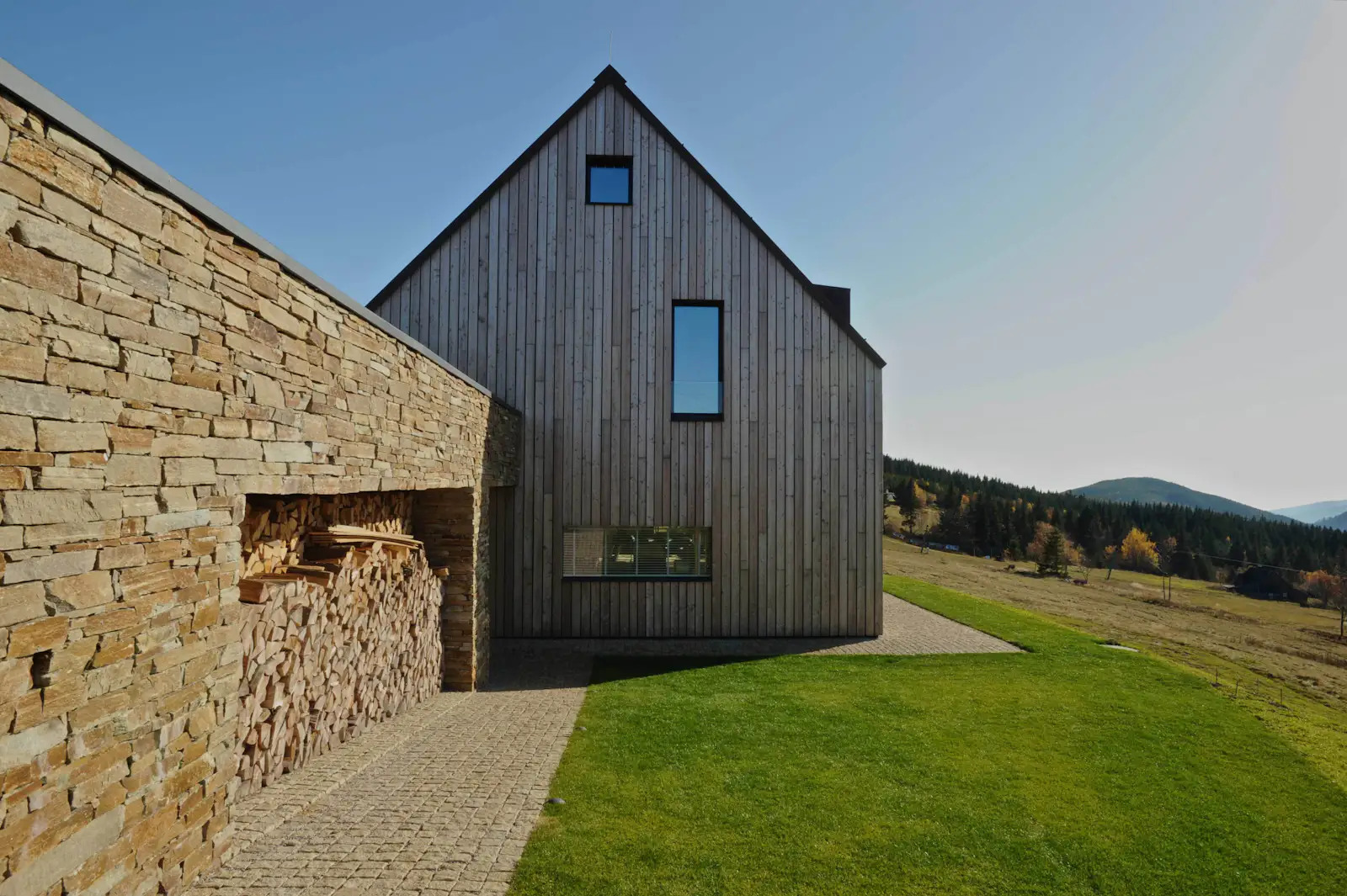 Mountain Chalet "Tereza" (10 Photos) - Dwell