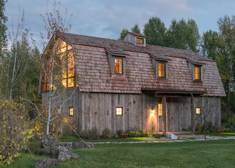 Photo 8 of 8 in A Guest Barn in Jackson, Wyoming, Fuses Modern and ...