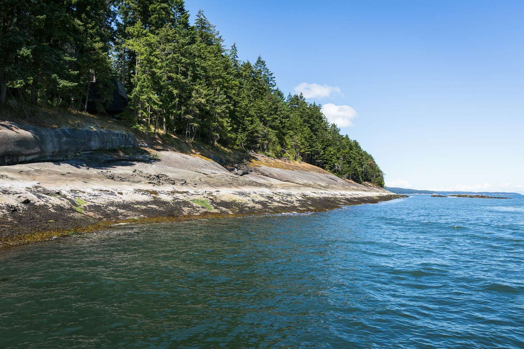 An Angled Cabin in British Columbia Makes an Ideal Island Retreat - Dwell