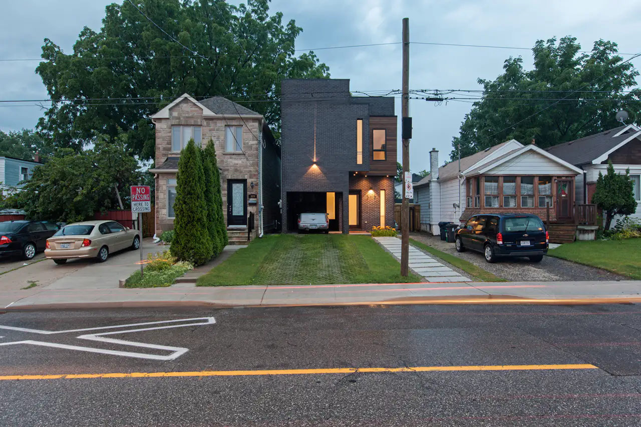 Slim Is in for These 10 Skinny Homes - Dwell