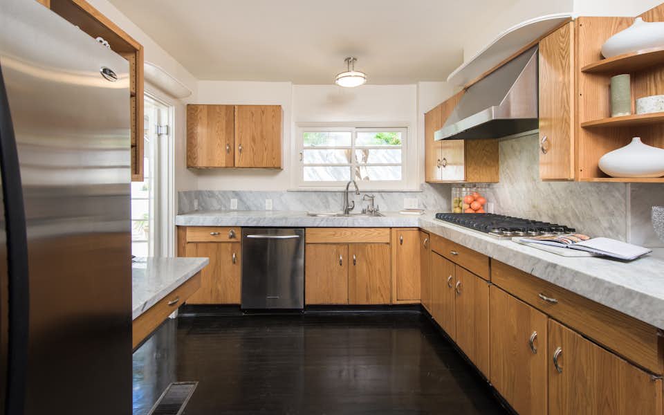 Max Ember's Art Deco Inspired Streamline Moderne (7 Photos) - Dwell