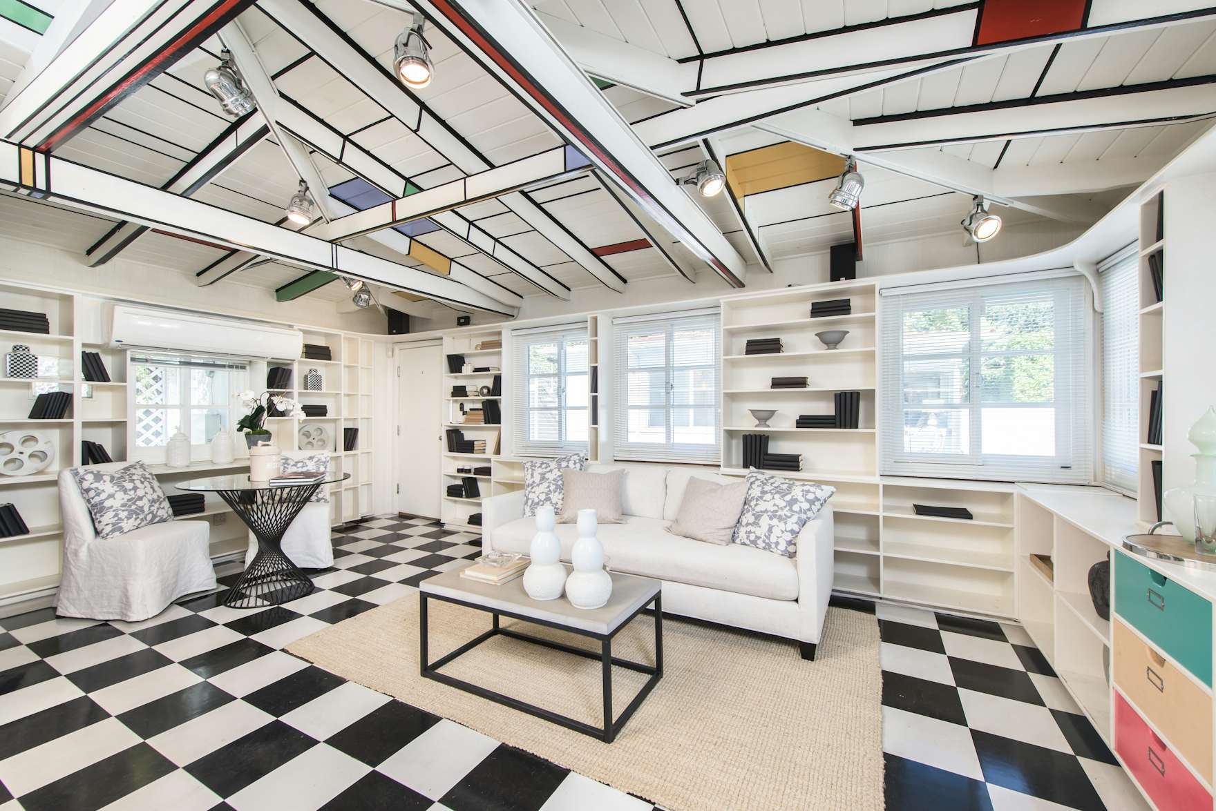 Max Ember's Art Deco Inspired Streamline Moderne (7 Photos) - Dwell