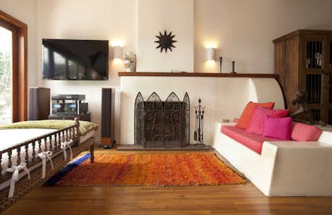 Photo 4 of 13 in A Charming 1920s Spanish in West Hollywood's Storied ...