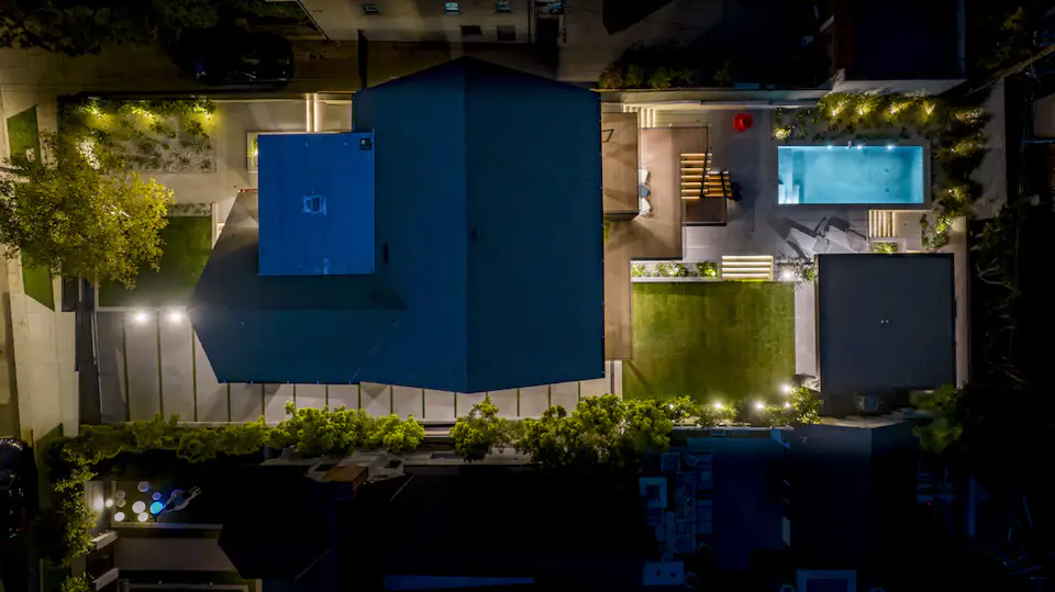 Look Inside This Stunning New Build in Laurel Canyon (25 Photos) - Dwell