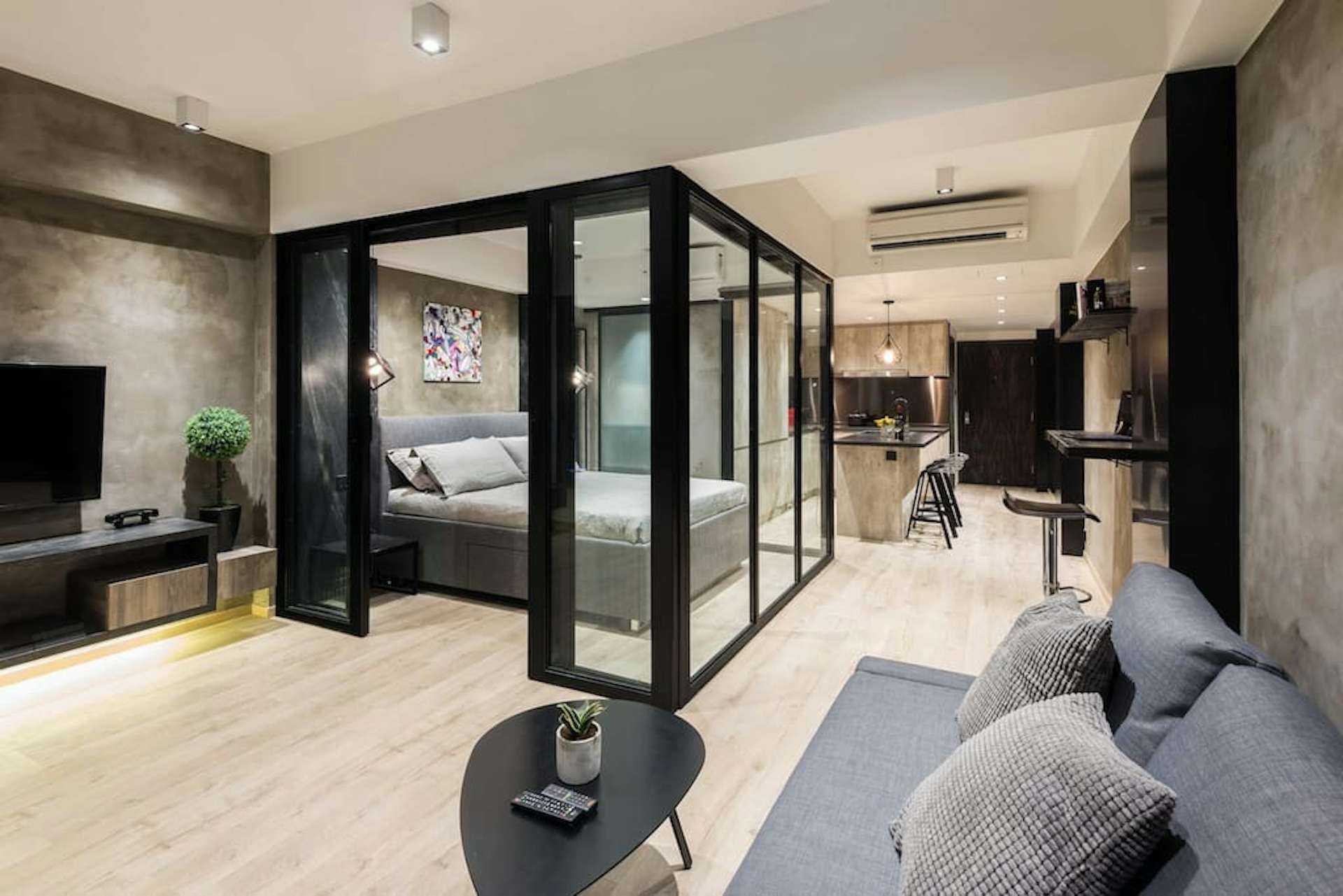 8 Glass-Enclosed Bedrooms That Cleverly Amp Up Transparency - Dwell