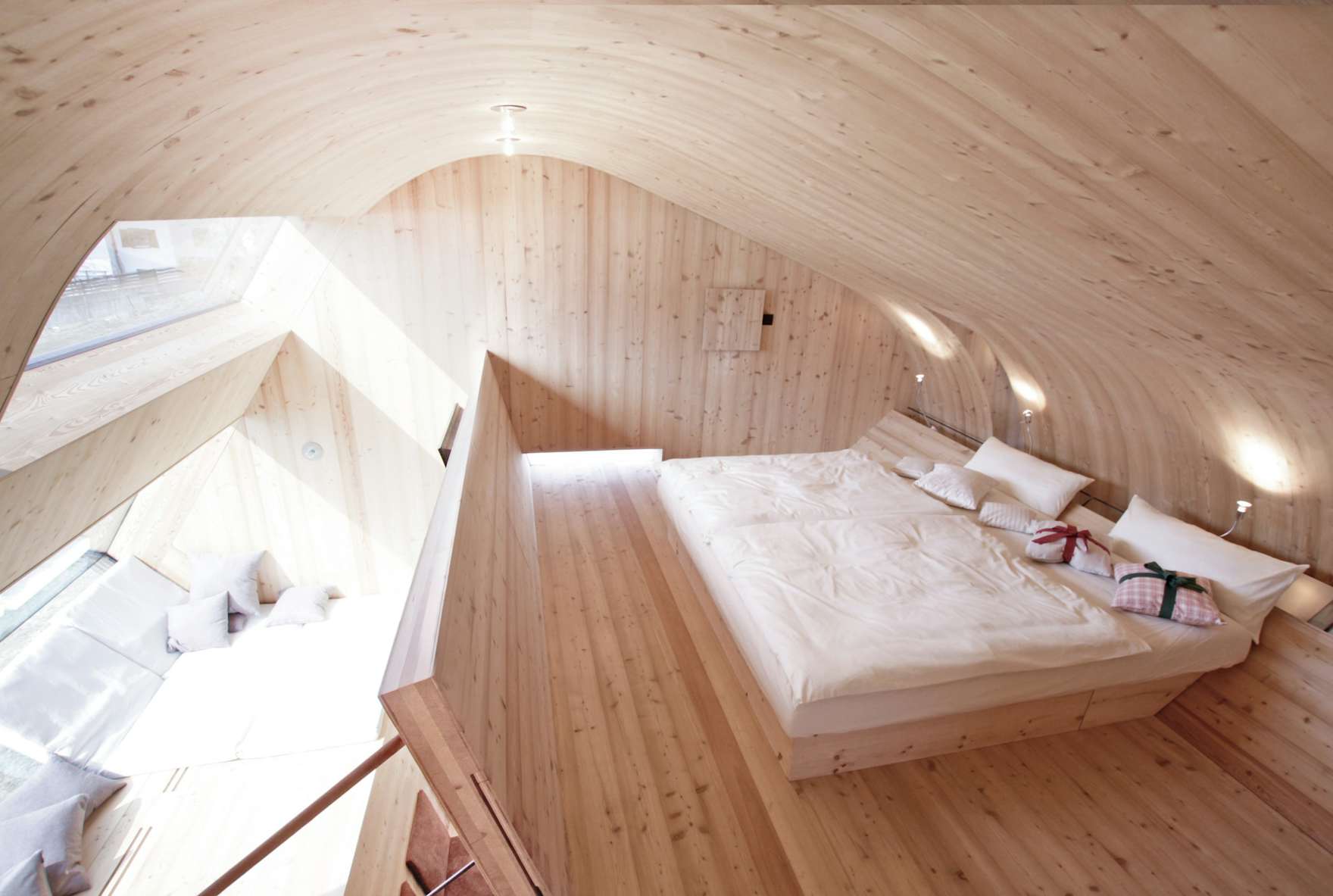 Stay in a Tiny Shingled Cabin in Austria That Resembles a Bird-Like UFO ...