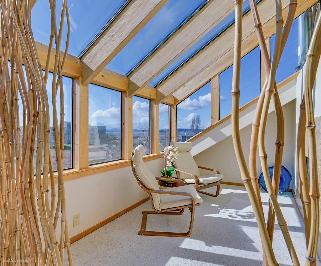 Photo 3 of 8 in 8 Modern Solariums and Sun-Drenched Spaces - Dwell