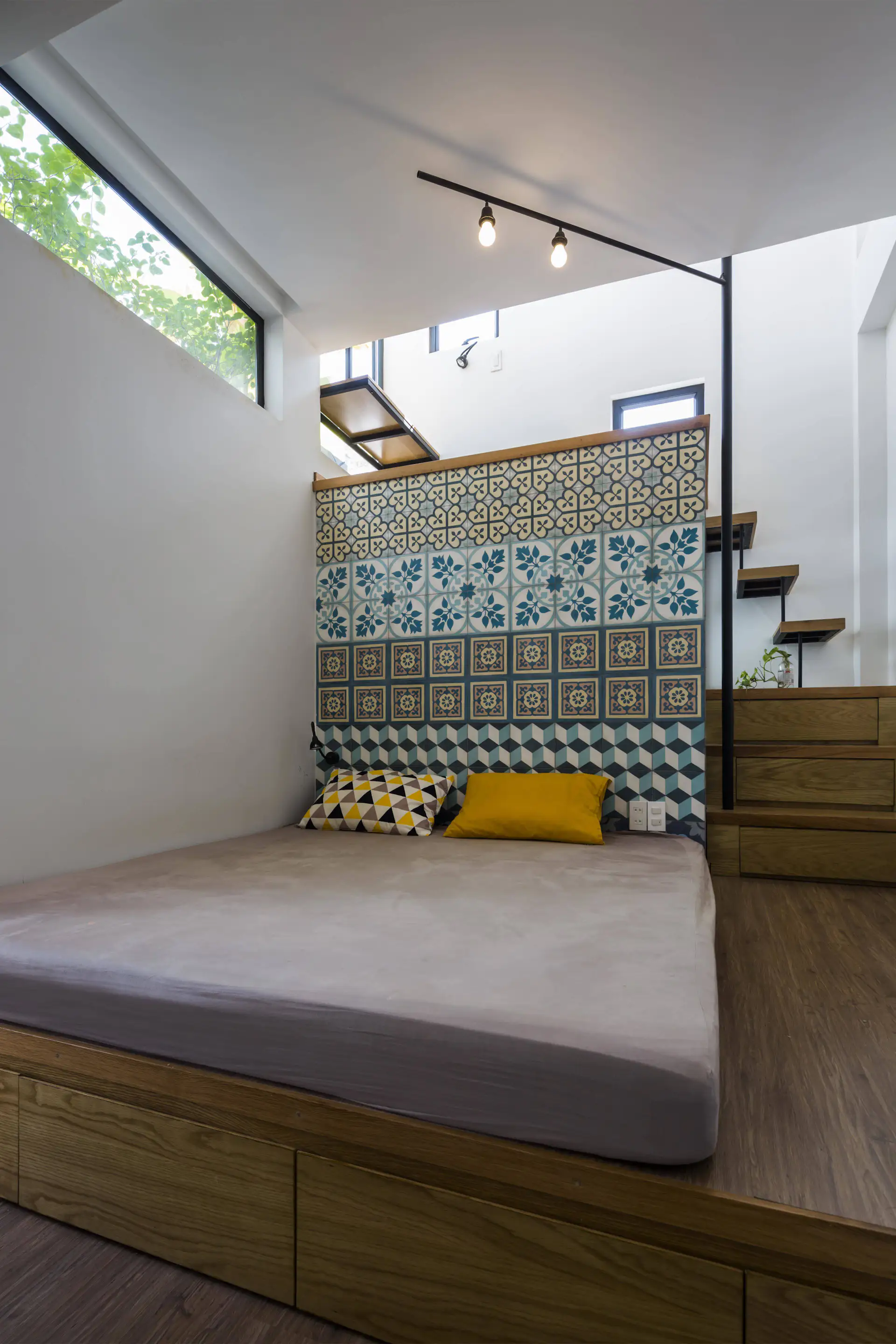See How This Compact Home in Vietnam Makes the Most of 194 Square Feet ...