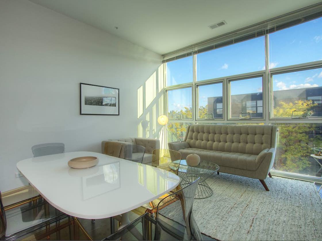 Photo 5 of 9 in 8 Cool Places to Rent on Your Next Trip to Chicago - Dwell Photo 5 of 9 in 8 Cool Places to Rent on Your Next Trip to Chicago - Dwell