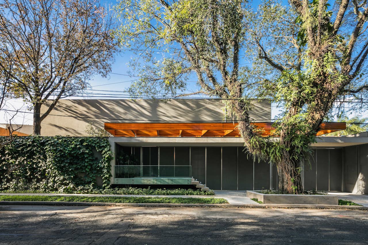 Photo 7 of 11 in This Brilliant Brazilian Abode Was Designed Around an ...