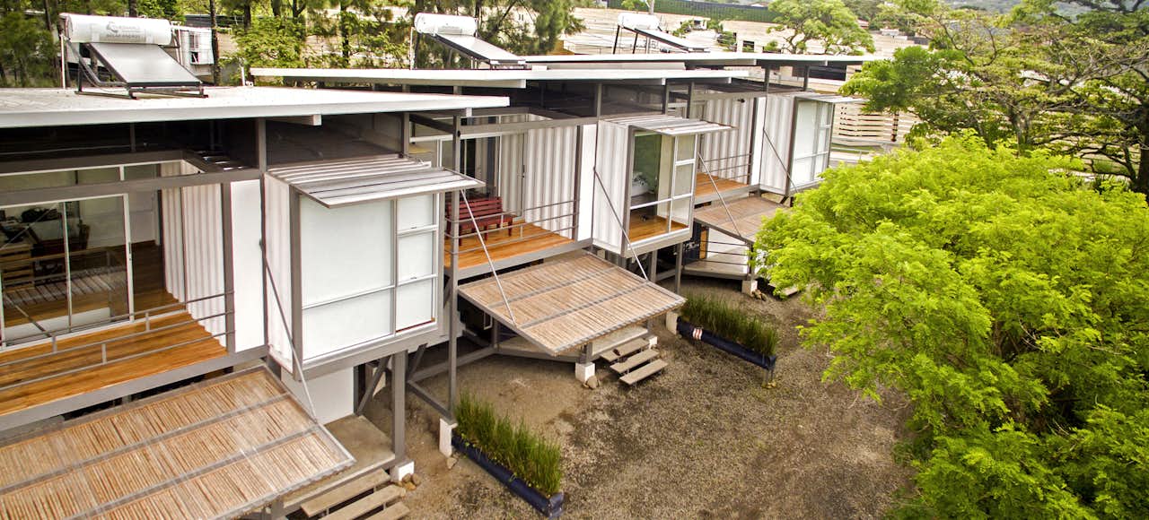 Photo 5 of 12 in A Costa Rican Family Stays Connected in Three Shipping ...