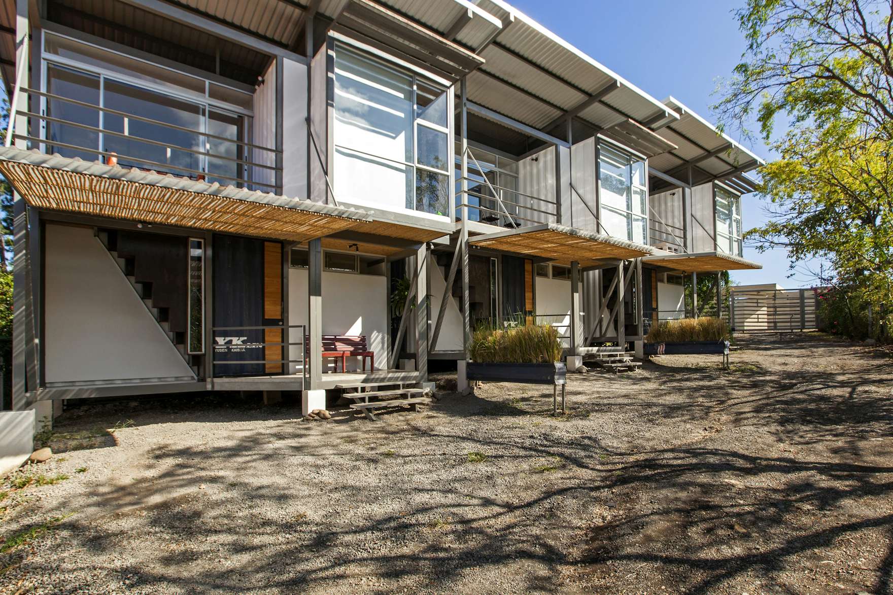 Photo 3 of 12 in A Costa Rican Family Stays Connected in Three Shipping ...