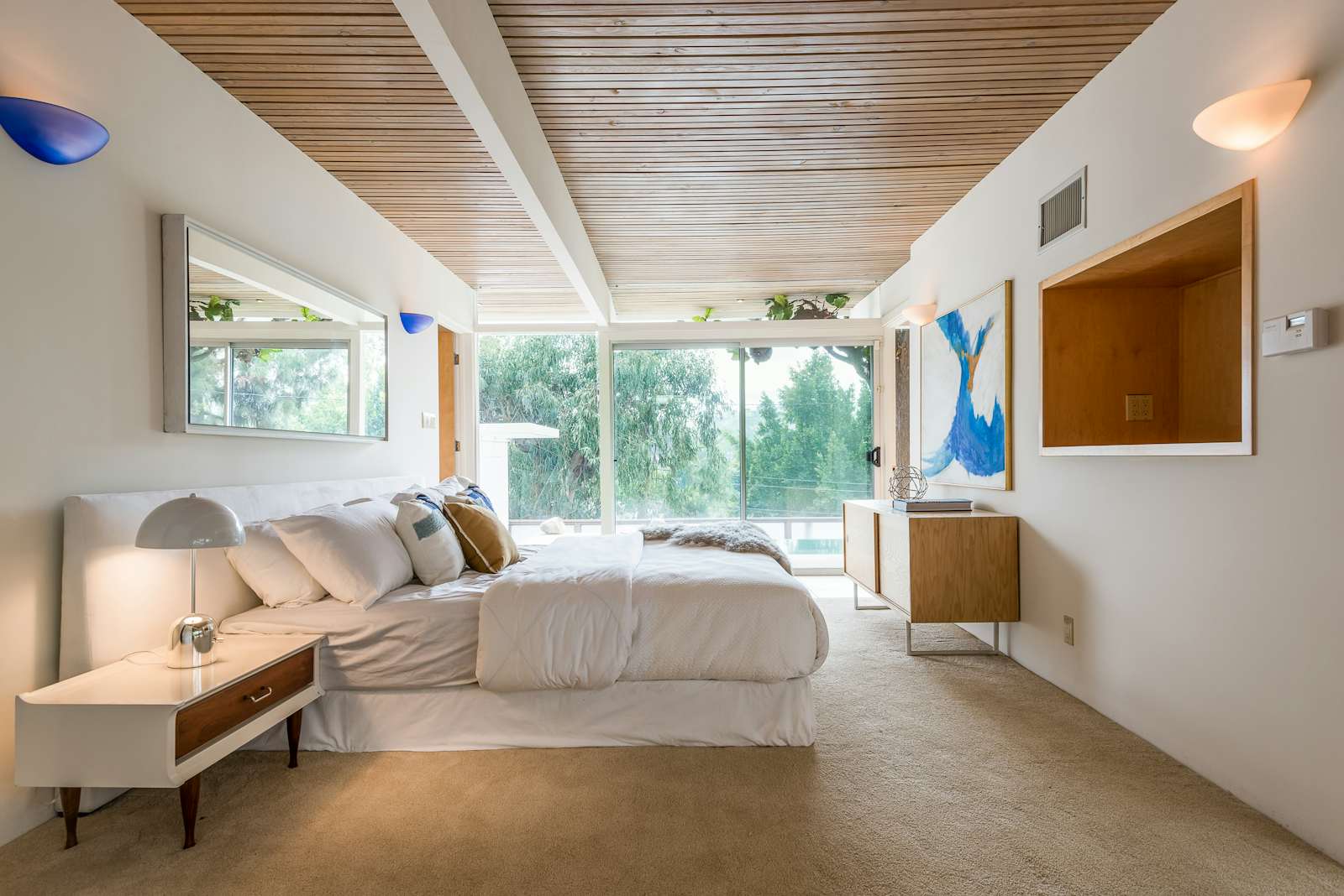 Here’s How to Put Your Bed on the Floor Without it Looking Sloppy - Dwell