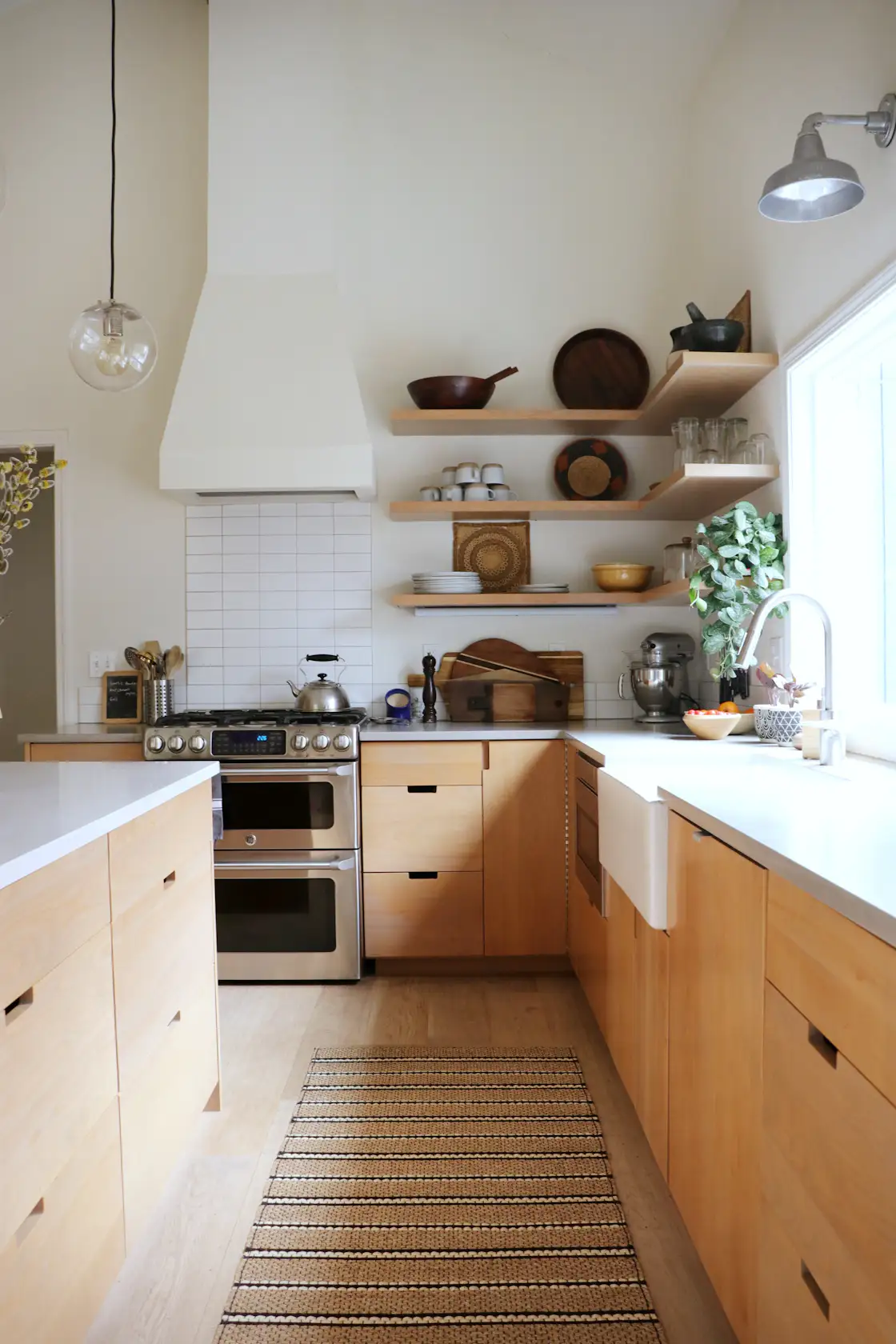 25 Epic Kitchen Renovations to Tack to Your Inspiration Board - Dwell