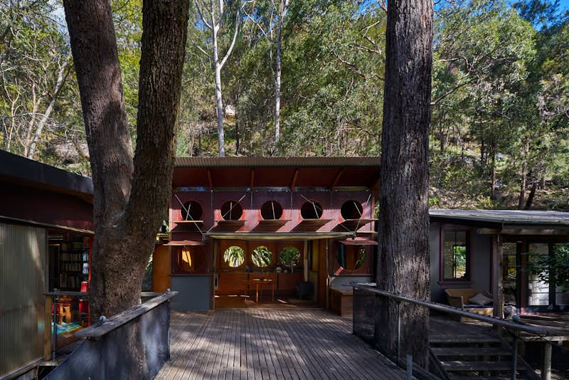 This Home For Sale in the Australian Bush Has Magical Tree House Vibes ...