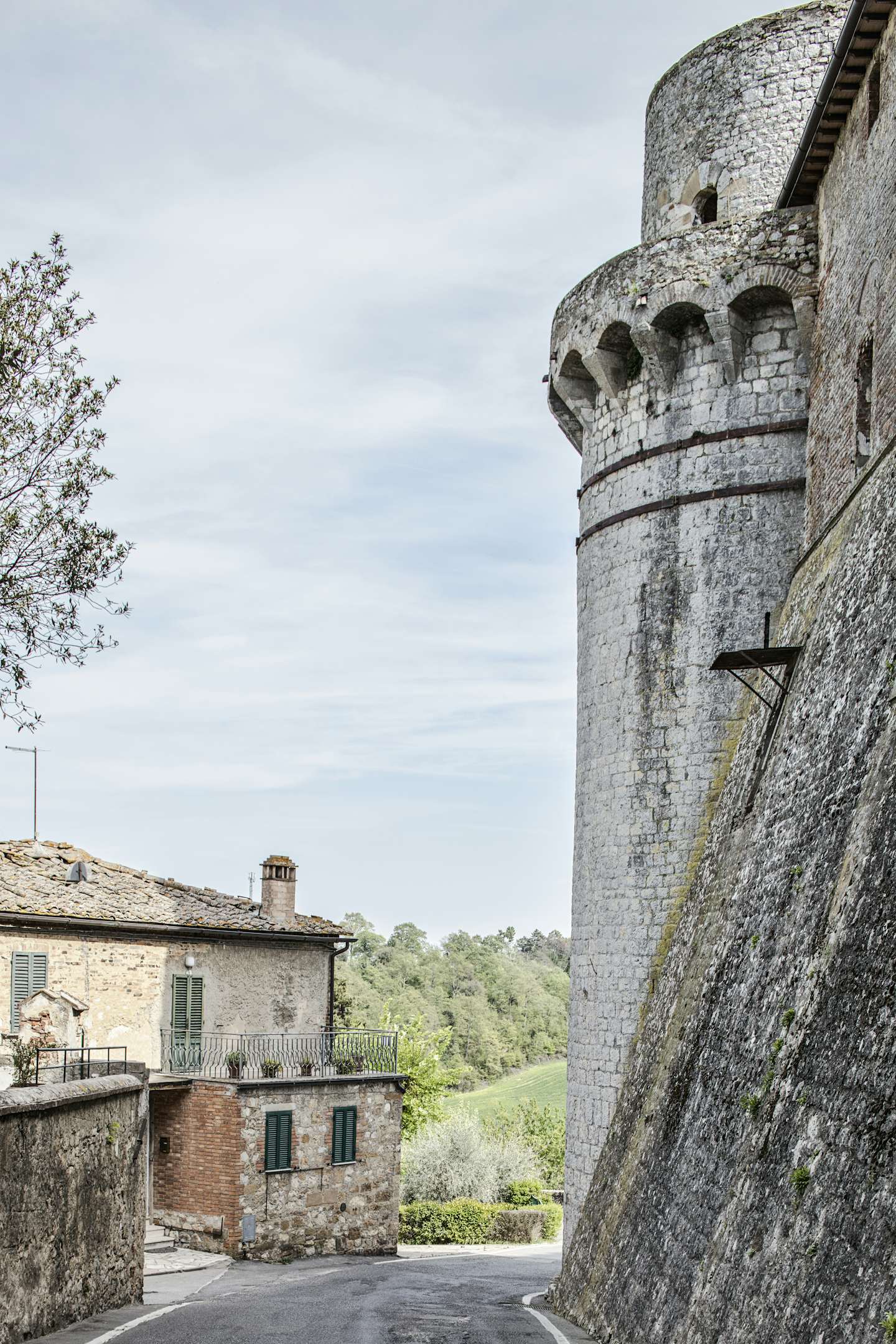 An Old Stone Building in Tuscany Becomes a Modern Hideaway - Dwell