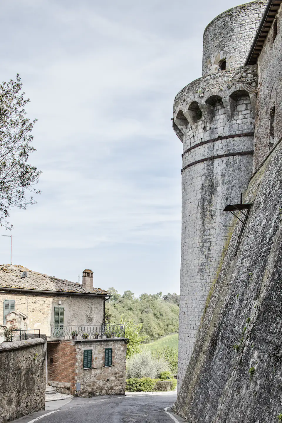 An Old Stone Building in Tuscany Becomes a Modern Hideaway - Dwell