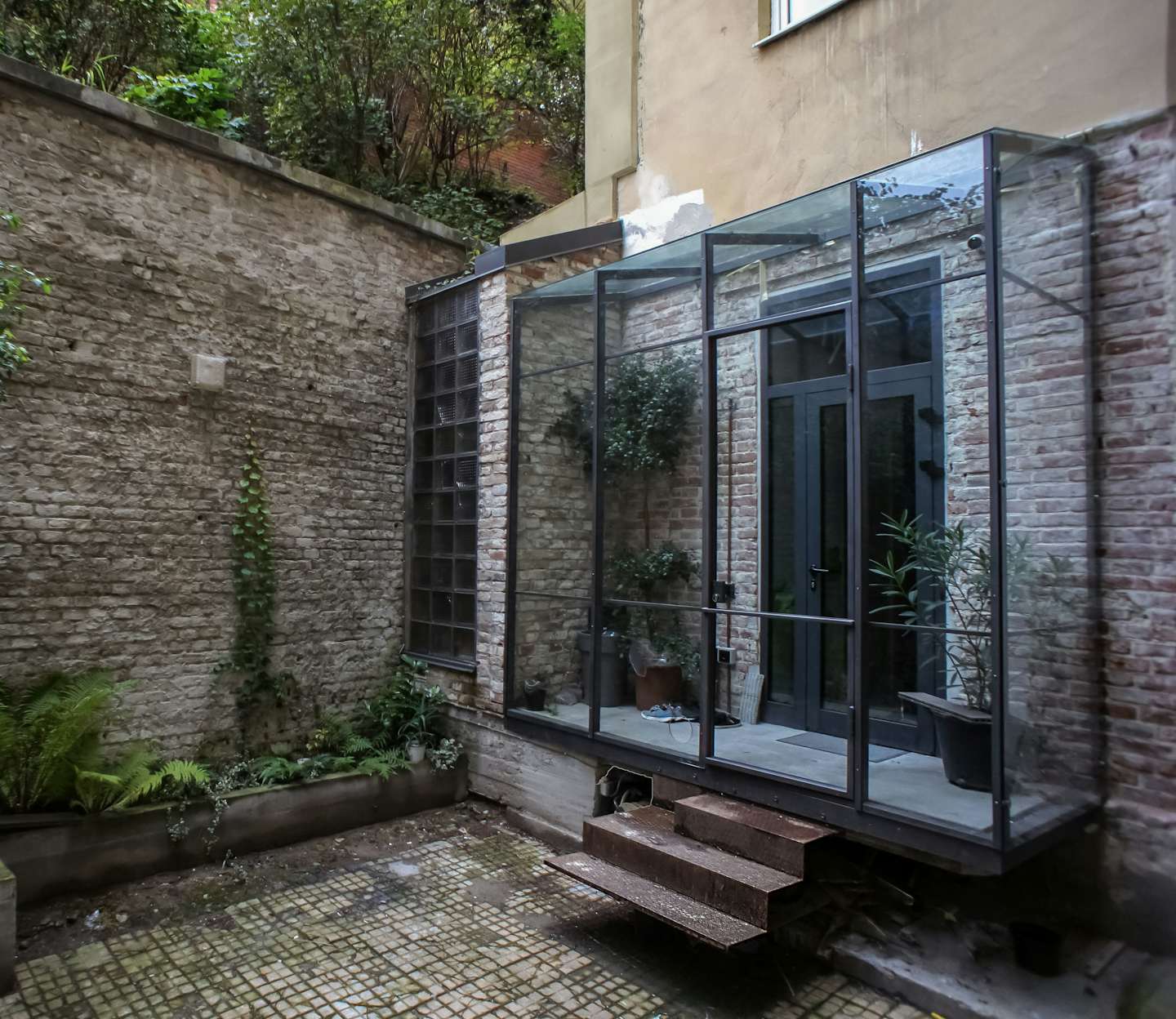 Photo 20 of 42 in 12 Innovative “Before & After” Renovations That ...