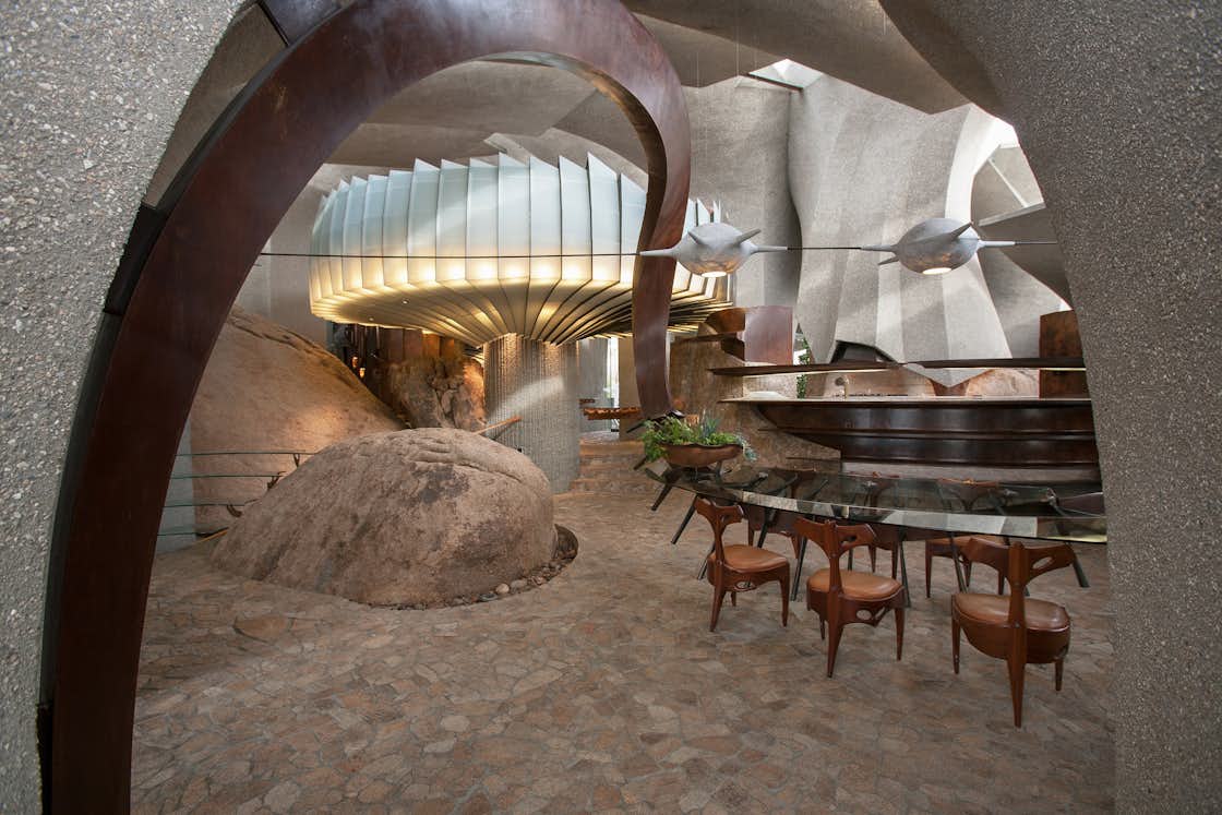 High Desert House in Joshua Tree Is an Otherworldly Architectural Icon ...