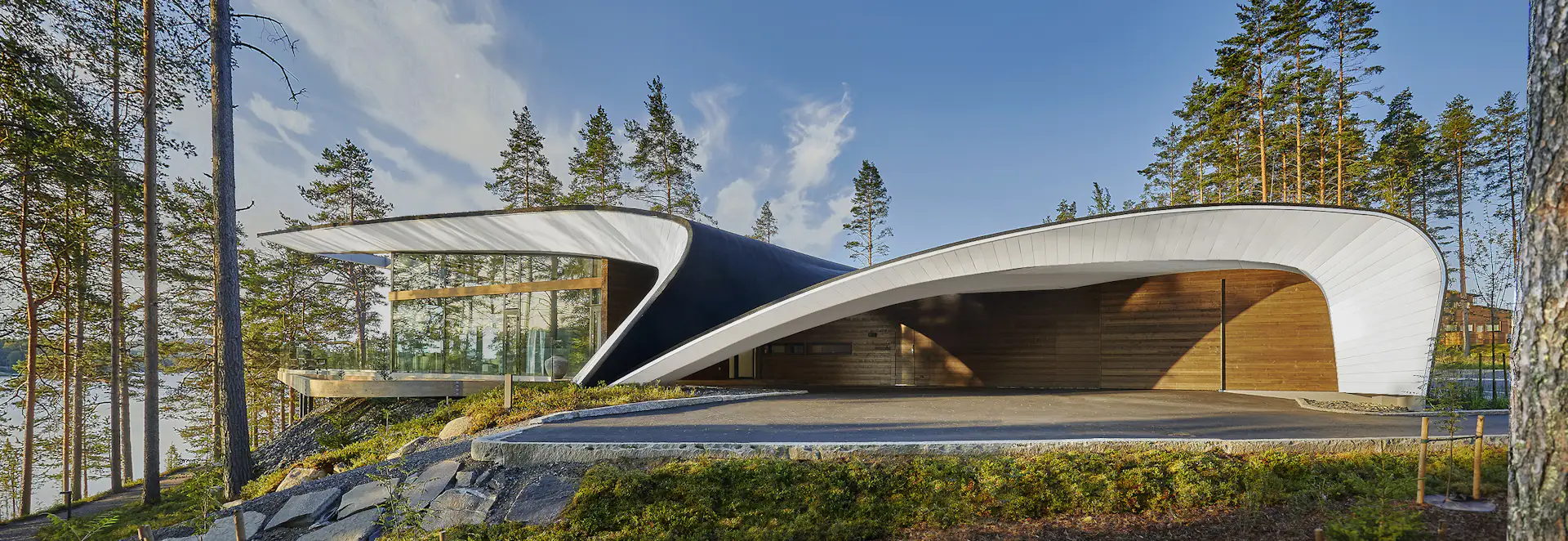 The Wave House Is a Futuristic Finnish Home With a Sweeping Roof - Dwell