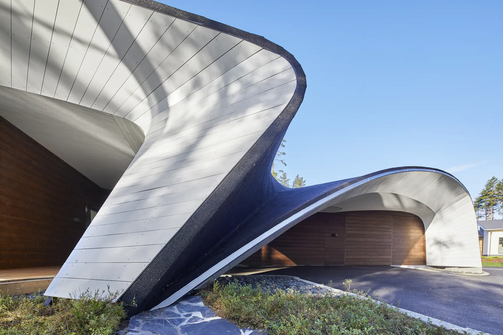 8 Bodacious Homes With Curves for Days - Dwell