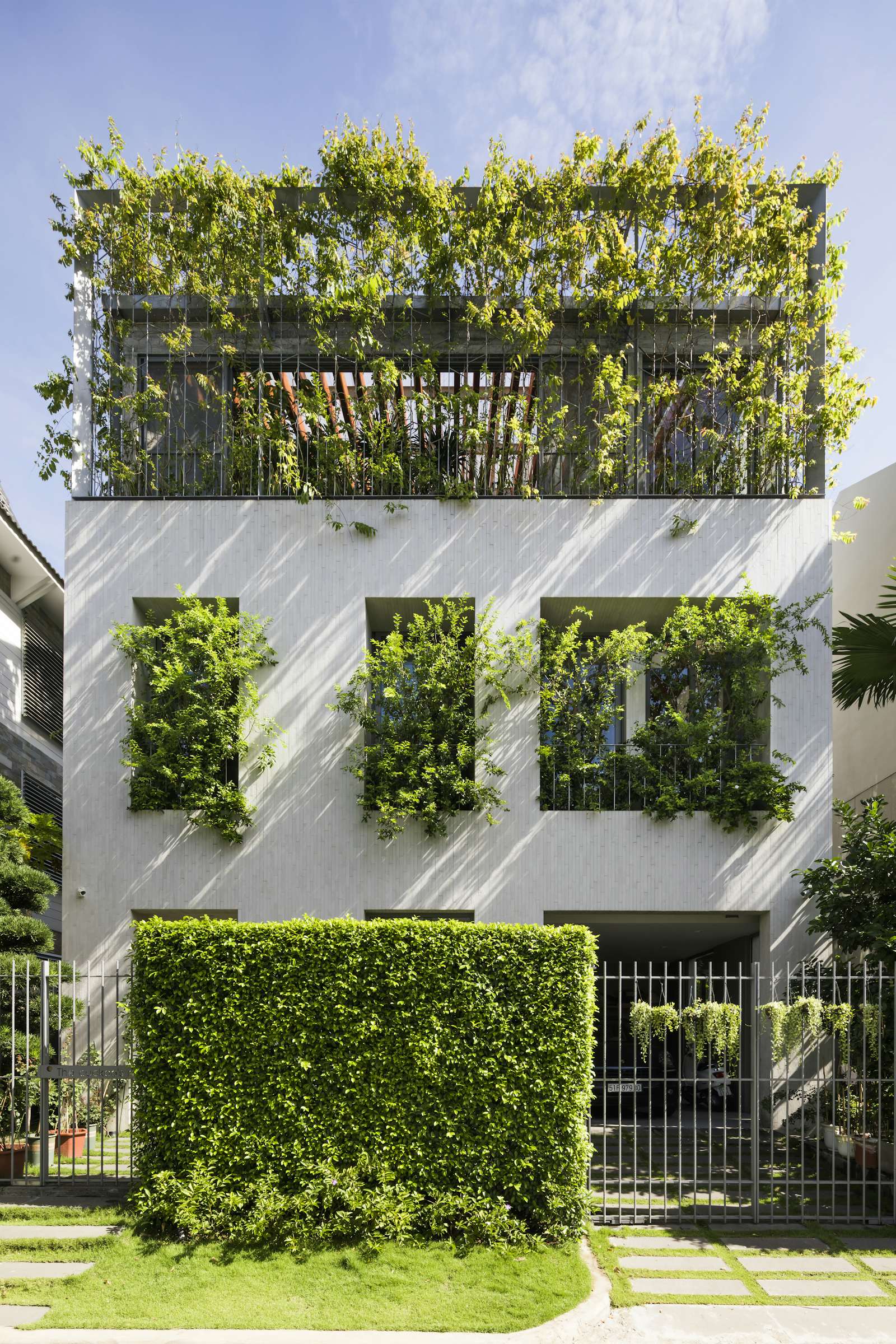 Photo 2 of 17 in Life in This Verdant Home in Vietnam Is a Walk in the ...