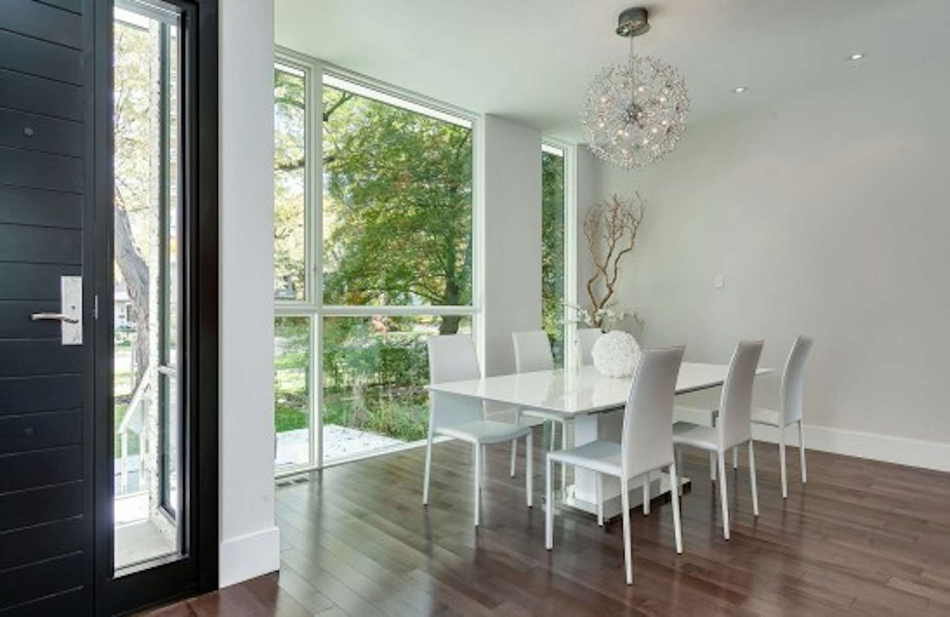 The Glass Bridge House (60 Photos) - Dwell