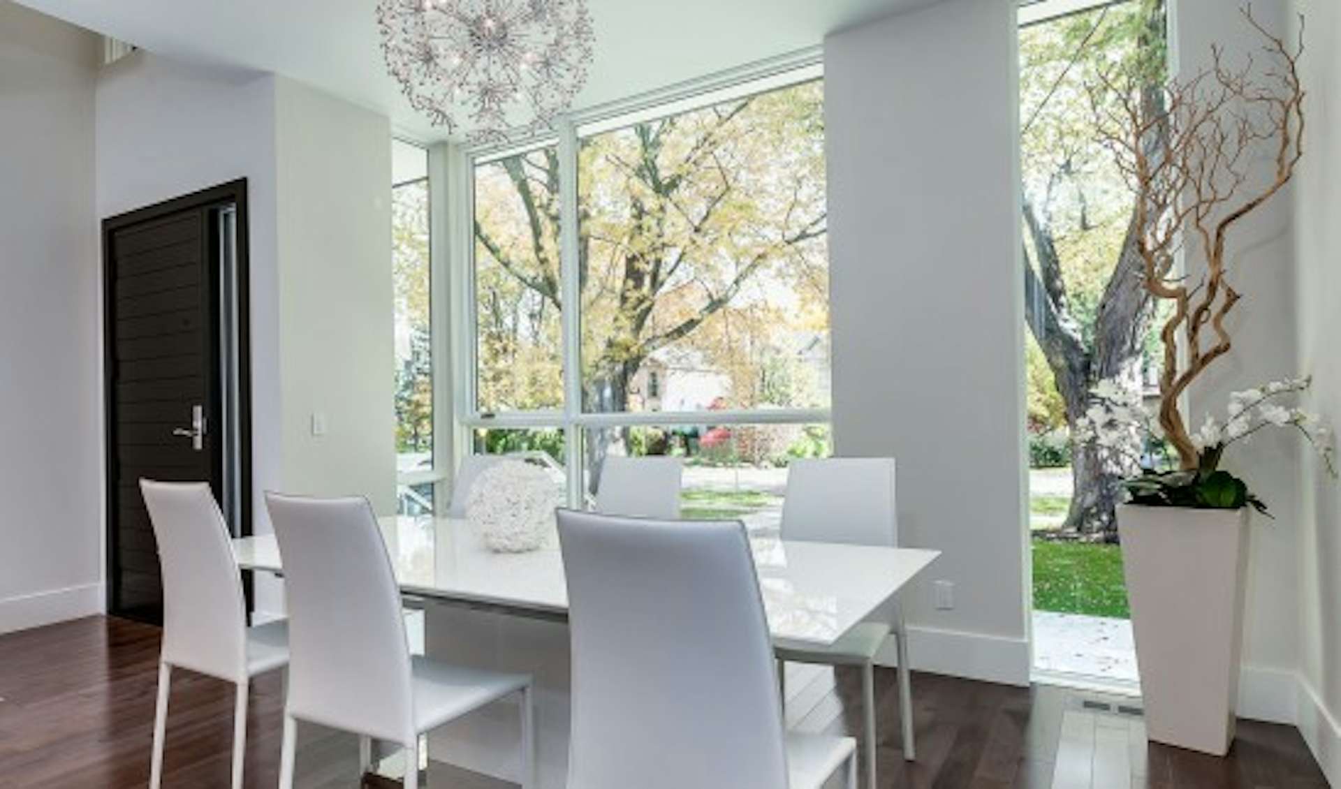 The Glass Bridge House (60 Photos) - Dwell