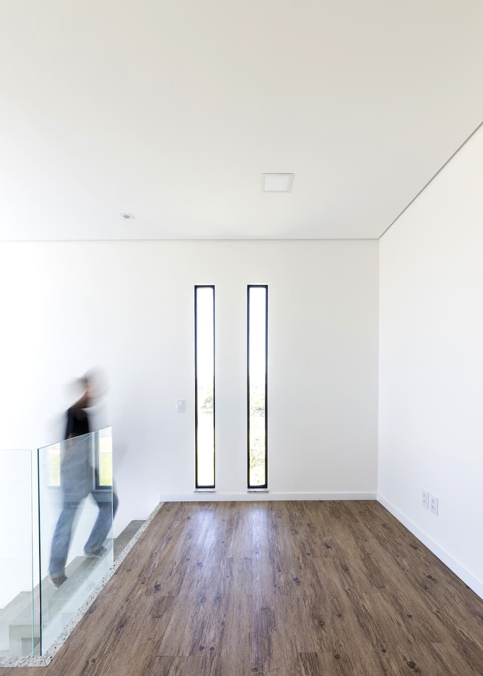 Photo 8 of 8 in These 8 Unusual Windows Will Take You by Surprise from ...