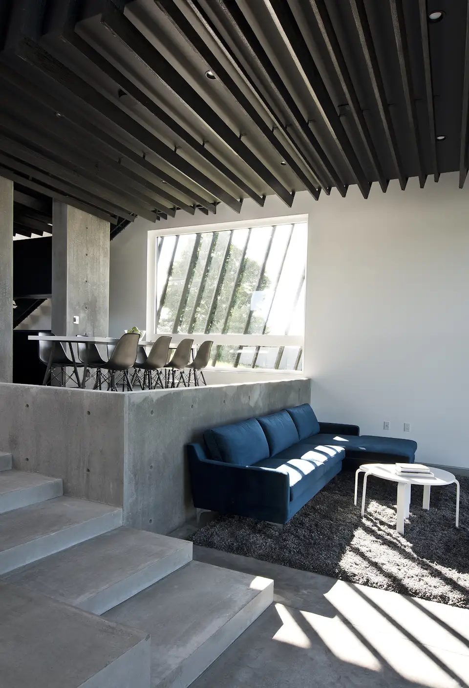 Photo 2 of 10 in The Sleeve House by DeWayne A. Powell - Dwell
