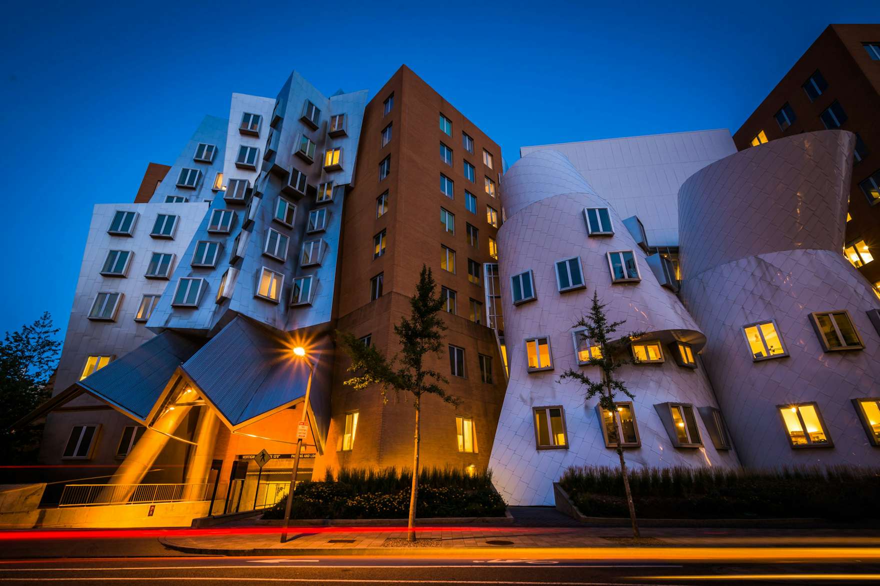 13 Iconic Buildings Designed by Frank Gehry - Dwell