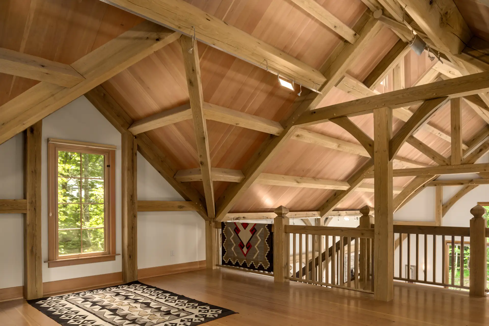 Photo 14 of 16 in Timber Frame Hobby Barn by OakBridge Timber Framing ...