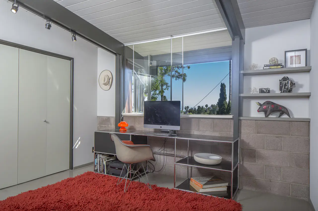 Photo 1 of 32 in A. Quincy Jones | The Richard & Helen Arens House ...