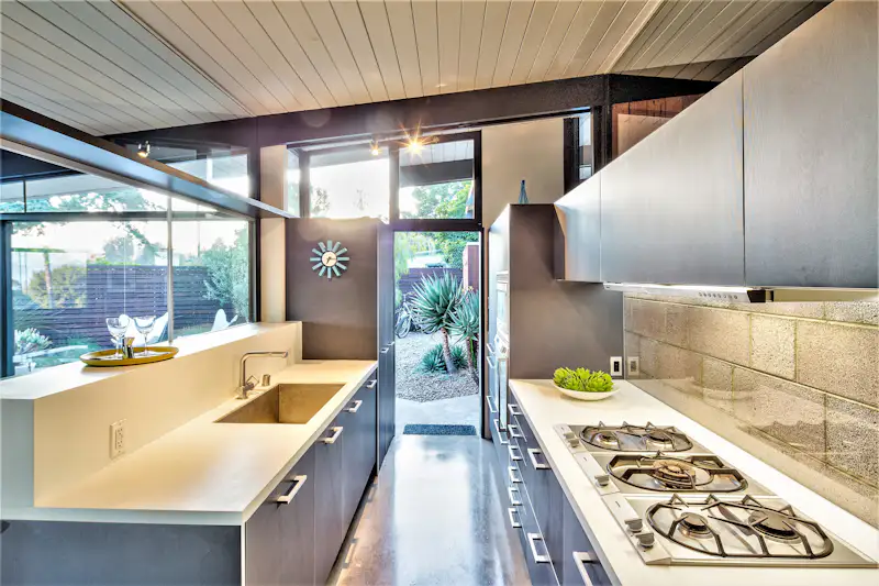 Photo 15 of 32 in A. Quincy Jones | The Richard & Helen Arens House ...