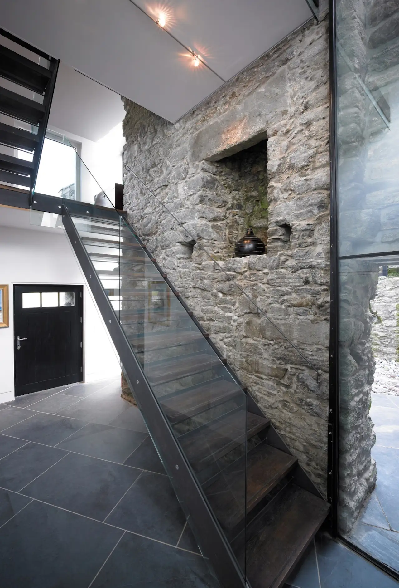 Rising From the Ruins: Homes Built on Architectural Remains - Dwell