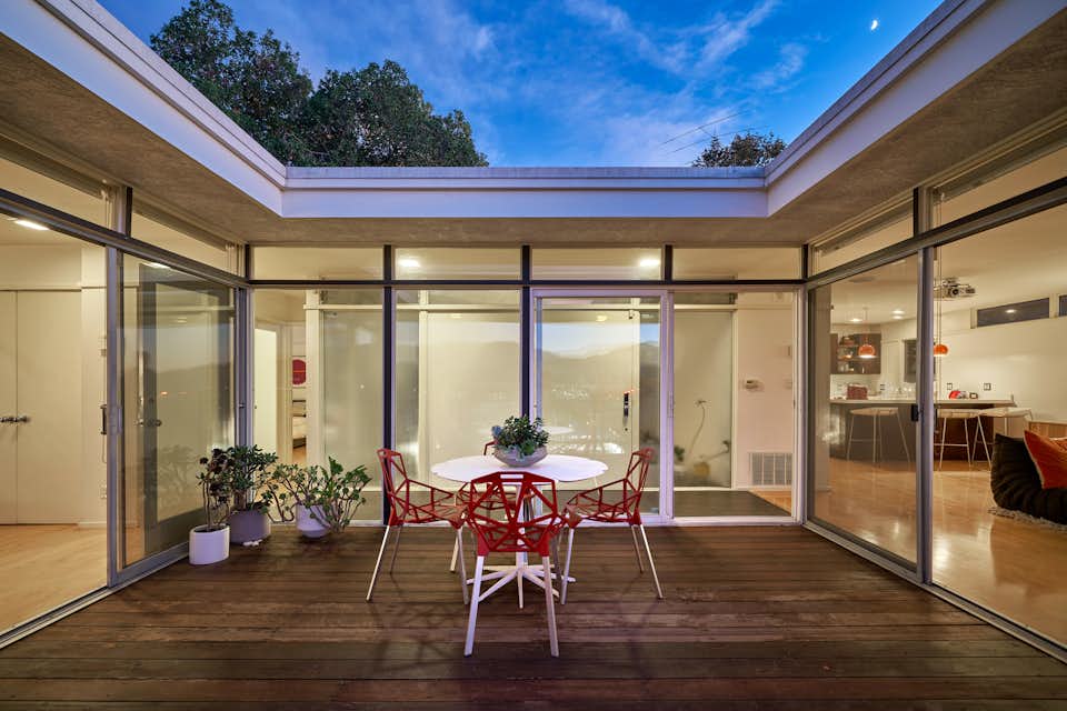 A Midcentury-Modern Home in L.A. Designed by Richard Banta Is For Sale ...