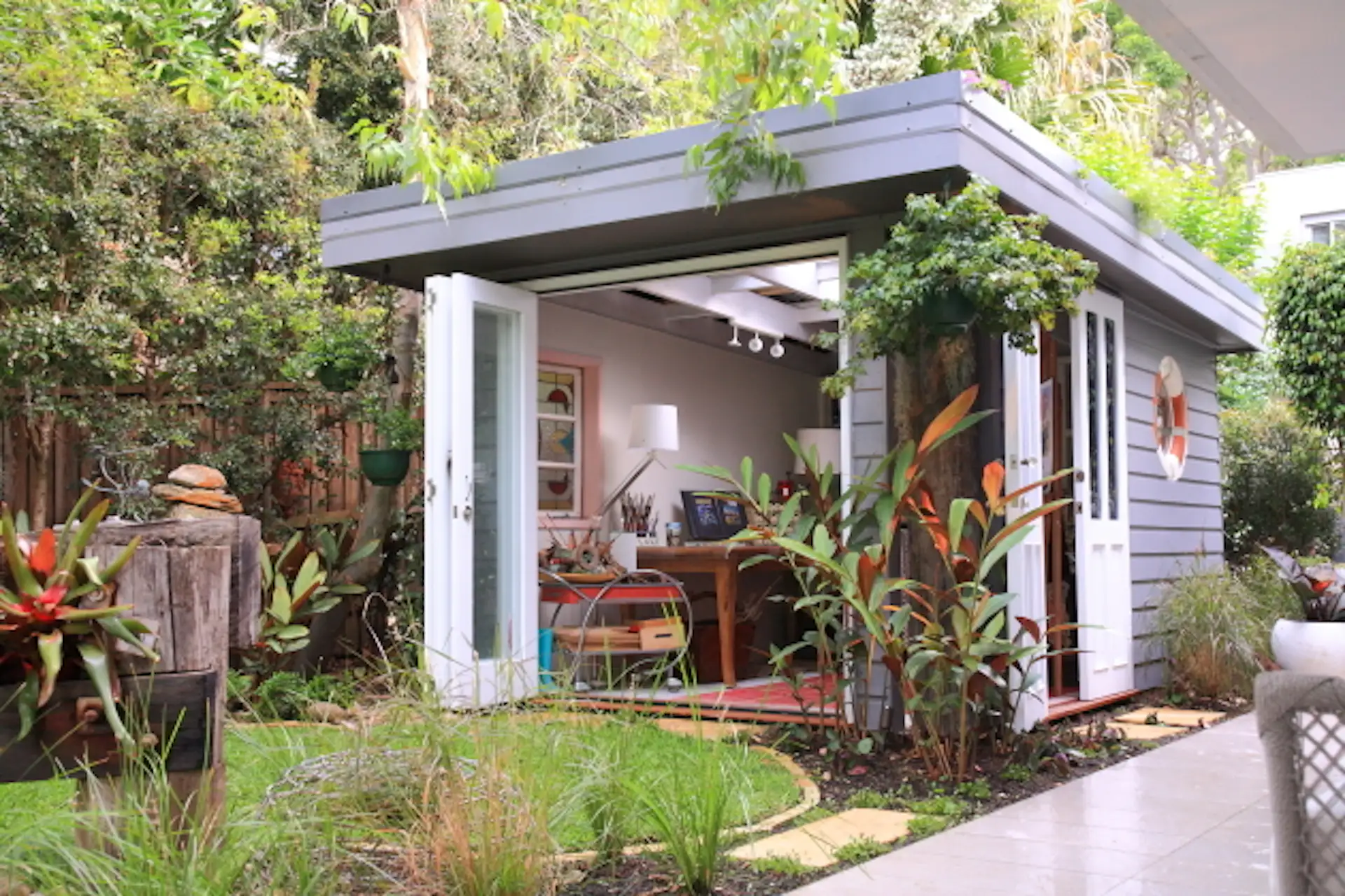 Photo 15 of 28 in 27 Modern She Shed Designs to Inspire Your Backyard ...