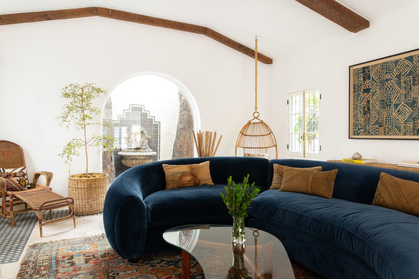 Photo 2 of 12 in This Hollywood Hideout Takes Cues From the ...