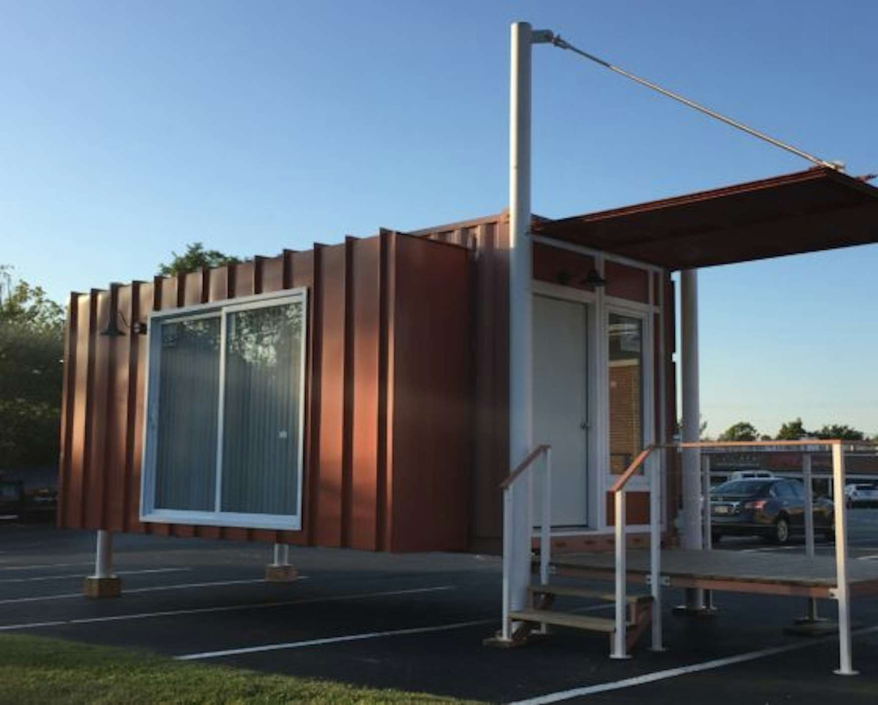 Photo 14 of 19 in 9 Shipping Container Home Floor Plans That Maximize ...