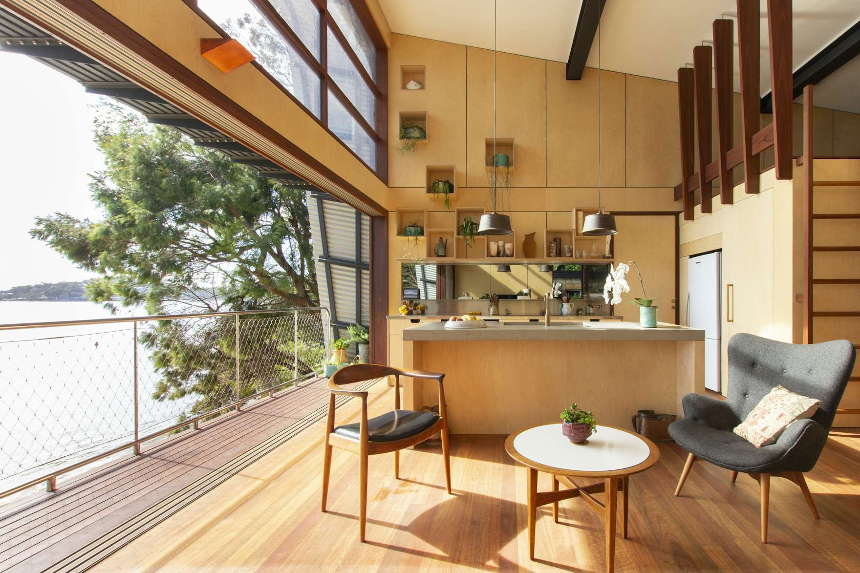 Photo 7 of 13 in Ocean Breezes Blow Right Through This Modern ...