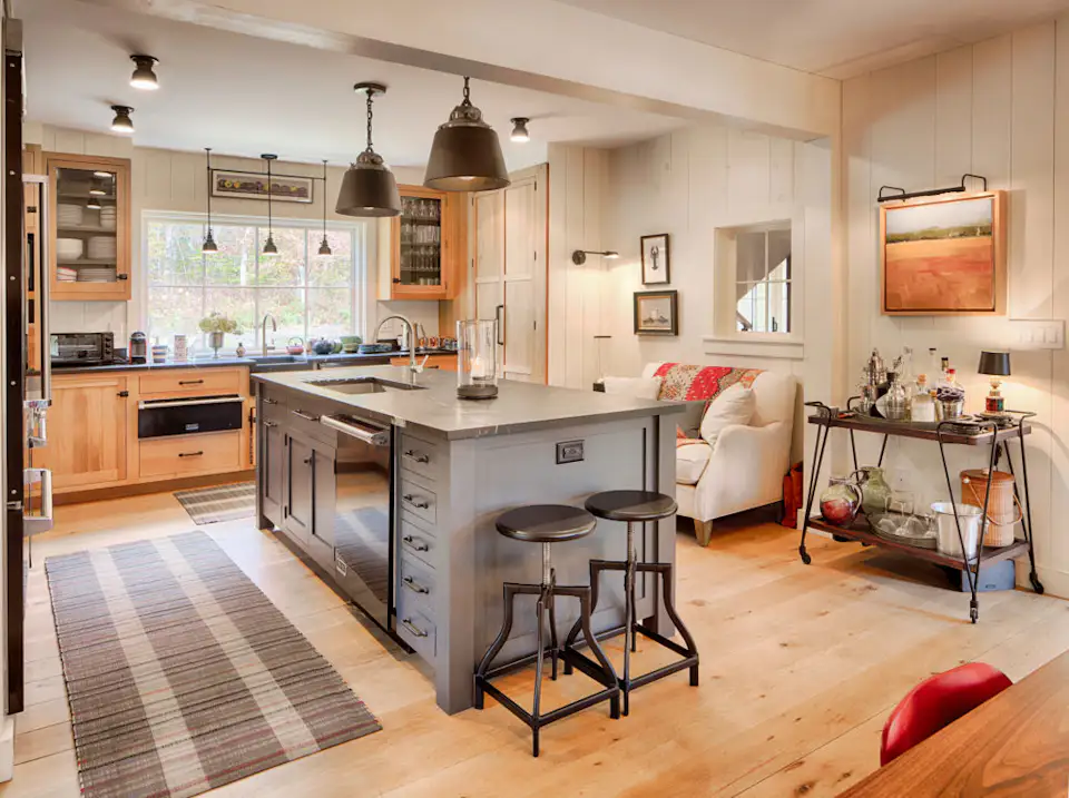 The Barnstable (19 Photos) - Dwell