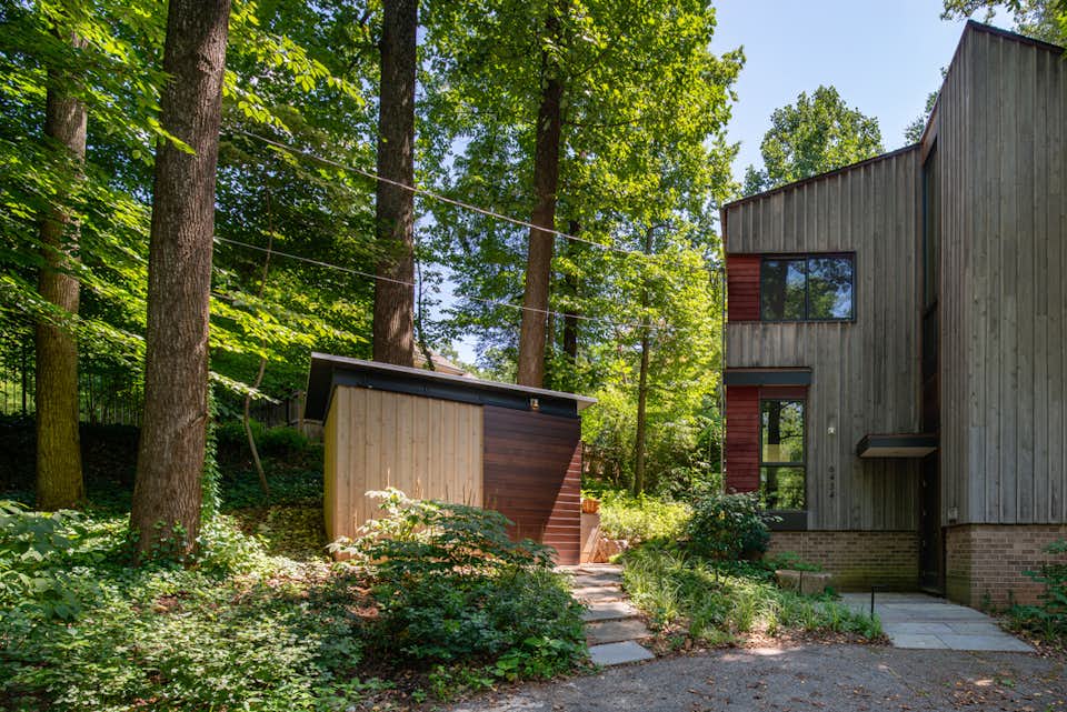 Treehouse Shed (12 Photos) - Dwell